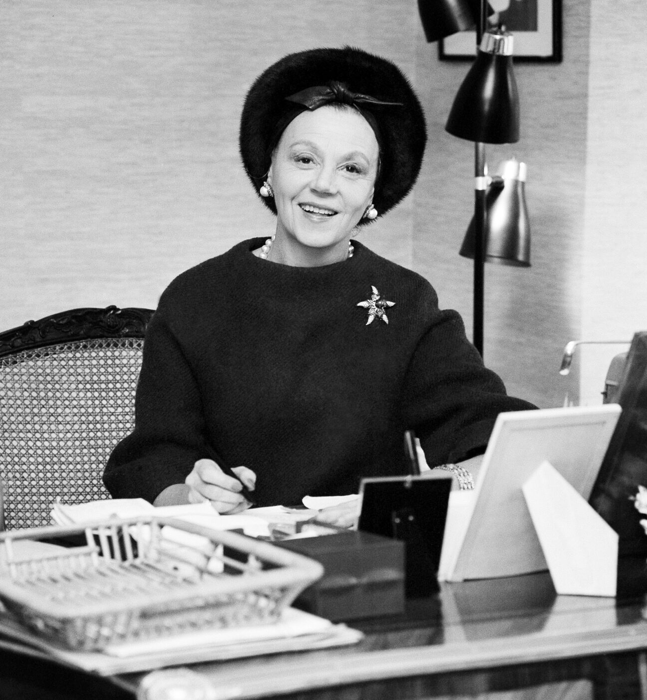 The History of Fashion Week - GLAM OBSERVER